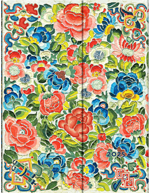 Pear Garden (Peking Opera Embroidery) Ultra 12-month Horizontal ...